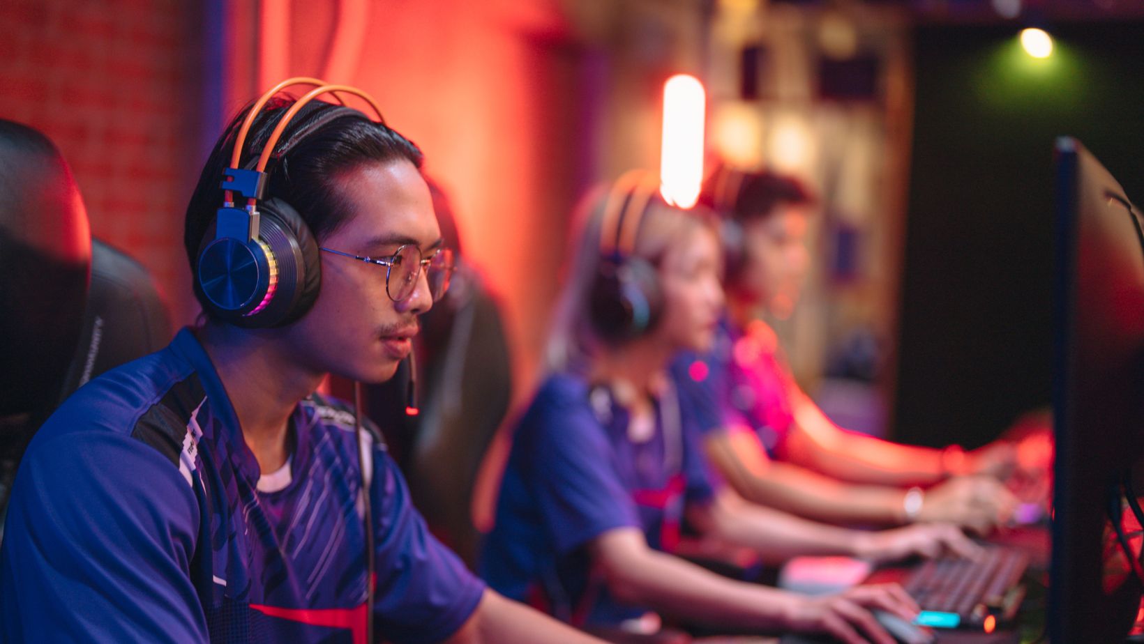 How To Optimize Training Regimens Based on Performance Data in Esports ...